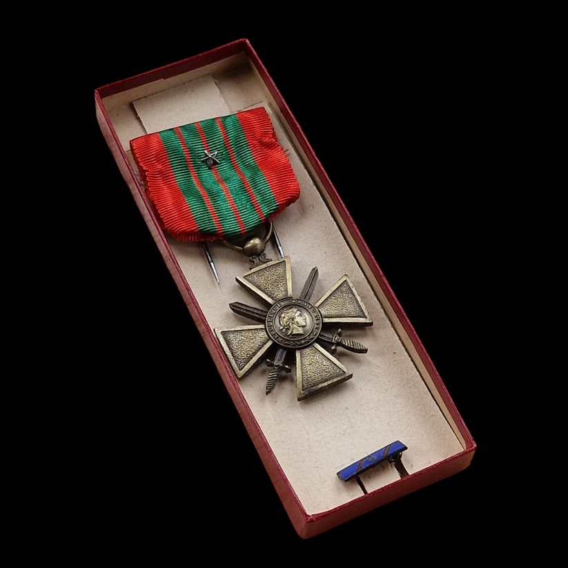WW2 French Croix de Guerre France Medal, in Box with Free French Pin ...
